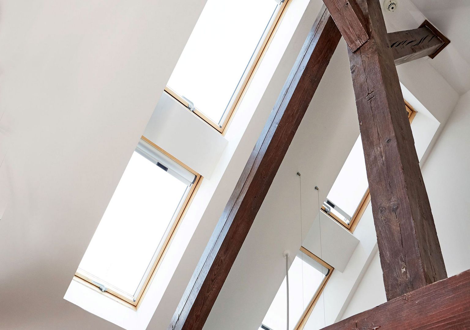 UK | Roto roof window