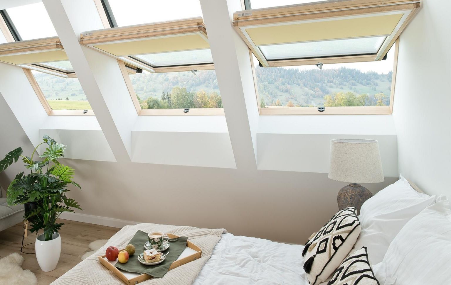 Designo R4 | Roto roof window