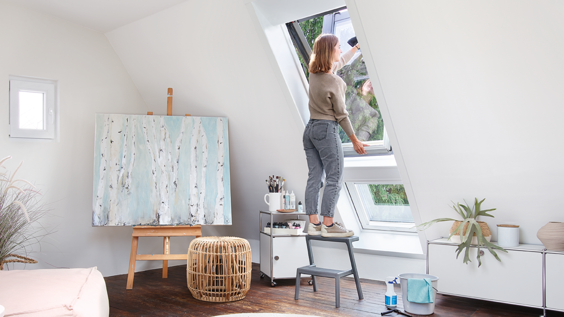 Cleaning roof windows | Roto Roof Window