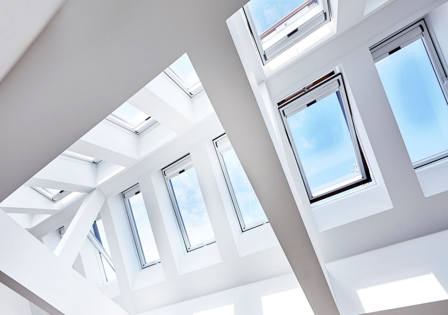 UK | Roto roof window